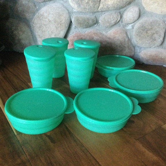 Tupperware | Dining | Tupperware Expressions Glasses With Lids And ...